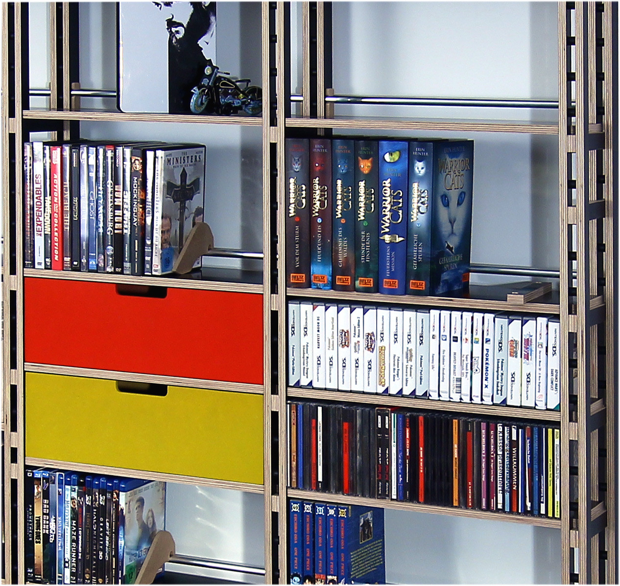 DVD Regal in MDF oder Schwarz Birke Multiplex mit Kästen